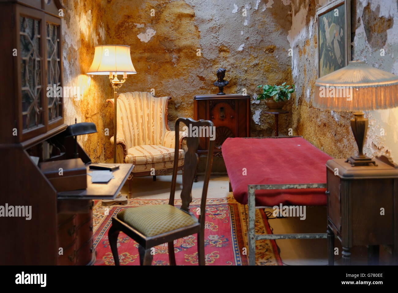 Gangster Al Capone's prison cell. Eastern State Penitentiary ...