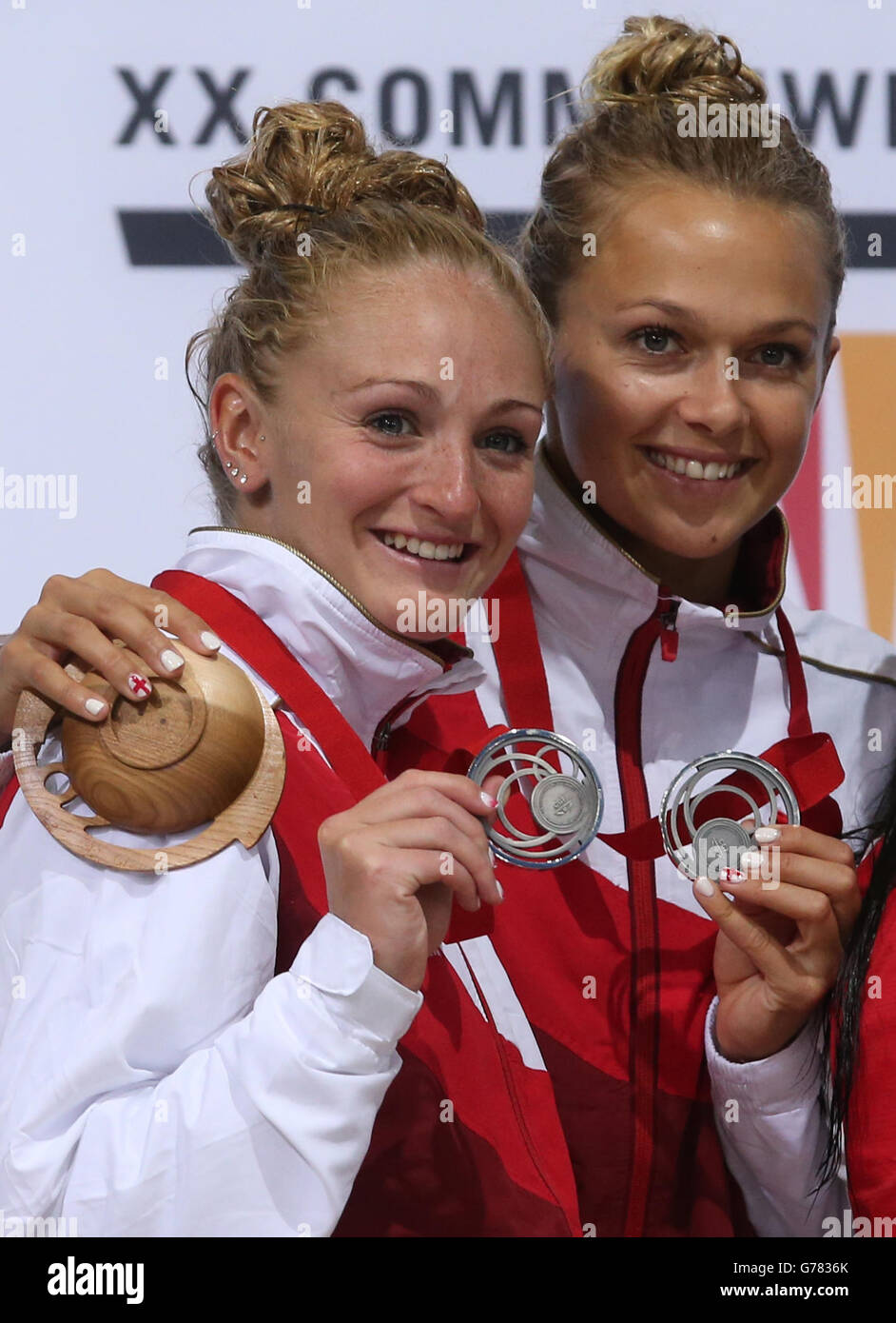 England's Tonia Couch (right) and Sarah Barrow with their silver medals ...