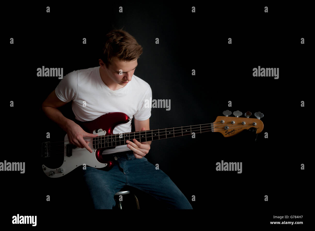 Fender precision bass hi-res stock photography and images - Alamy