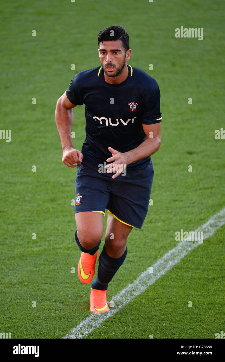 Pelle southampton hi-res stock photography and images - Alamy