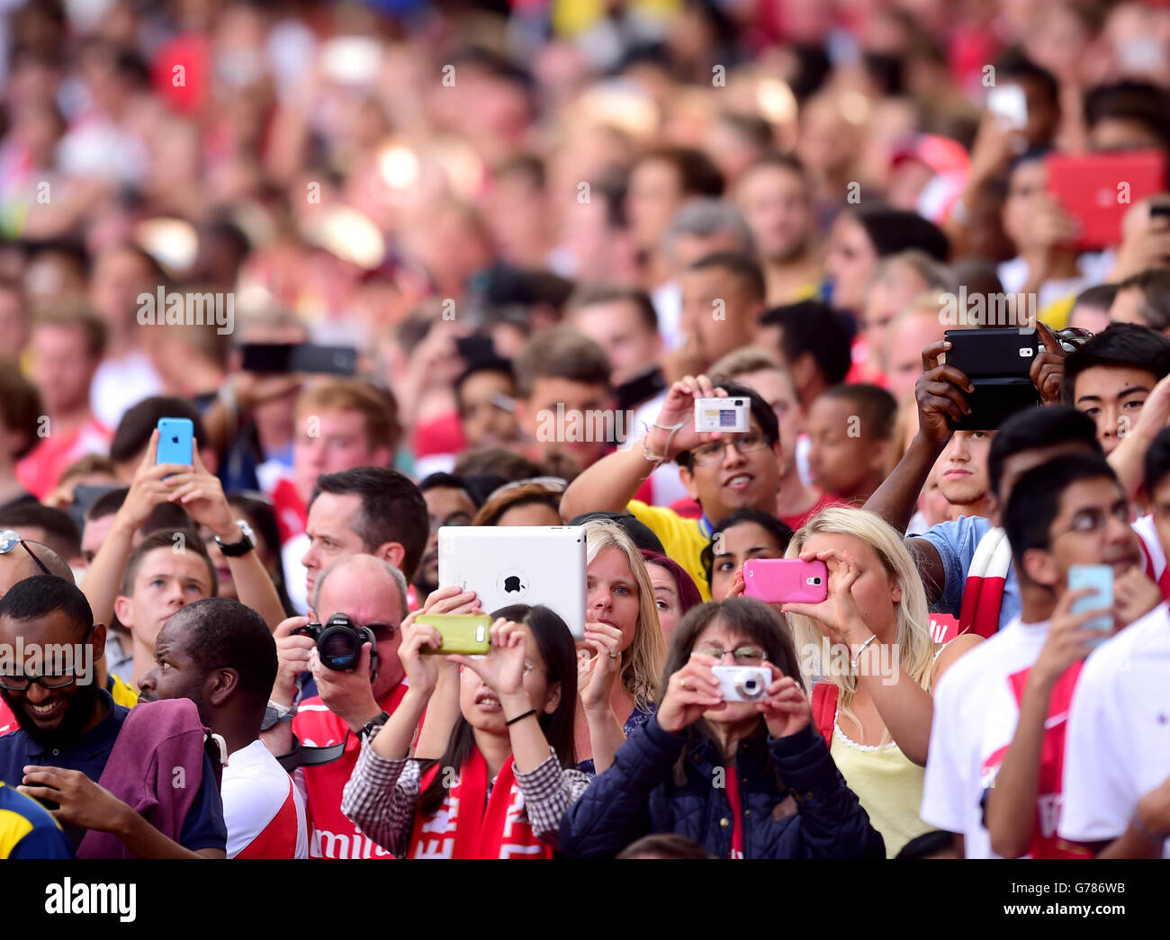 Football preseason pre season crowd fans spectators gv general view hi ...