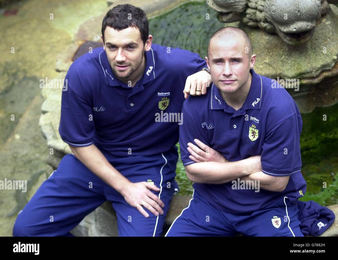 Scotlands christian dailly left and paul devlin pose for photographers ...