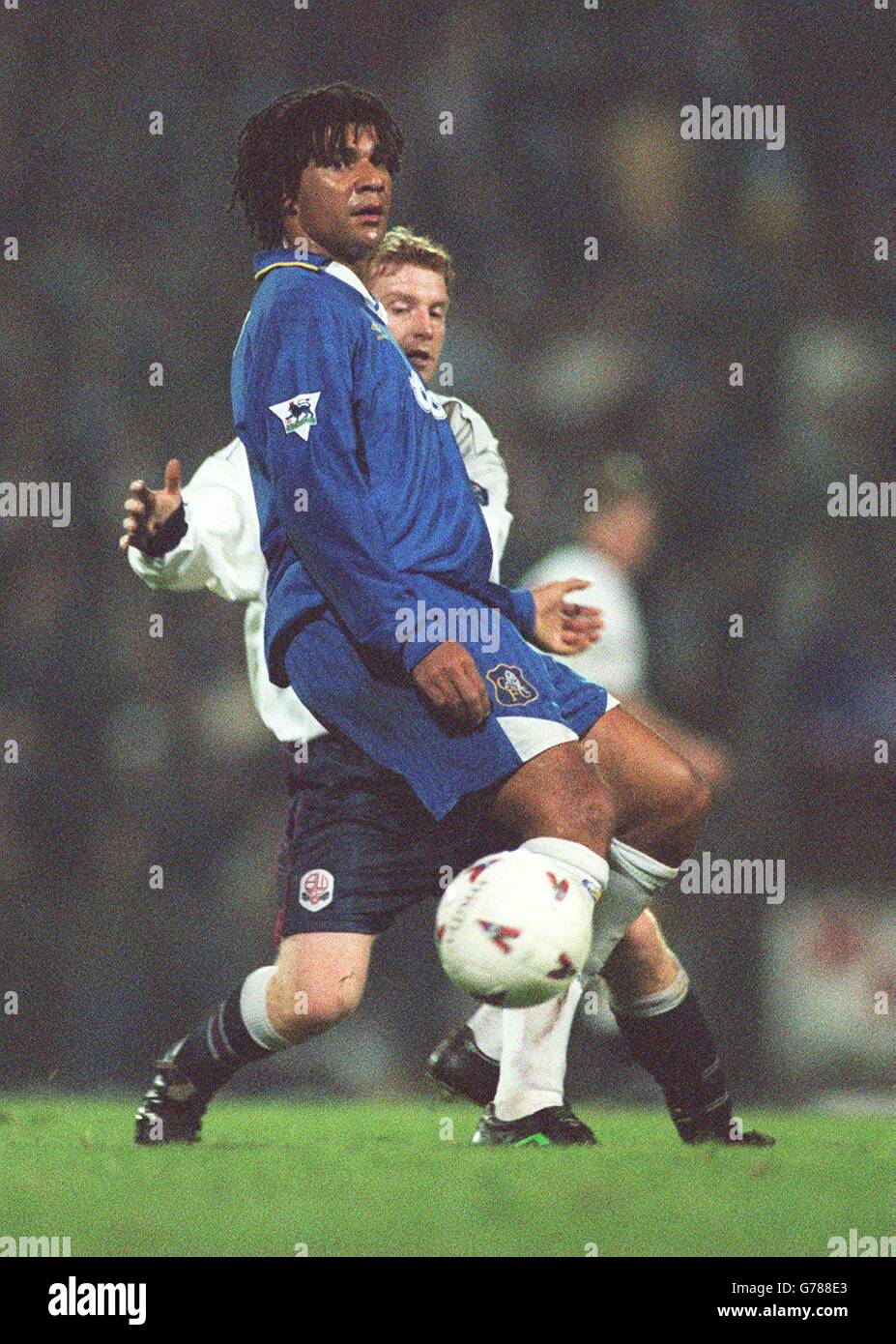 Ruud gullit chelsea cup hi-res stock photography and images - Alamy