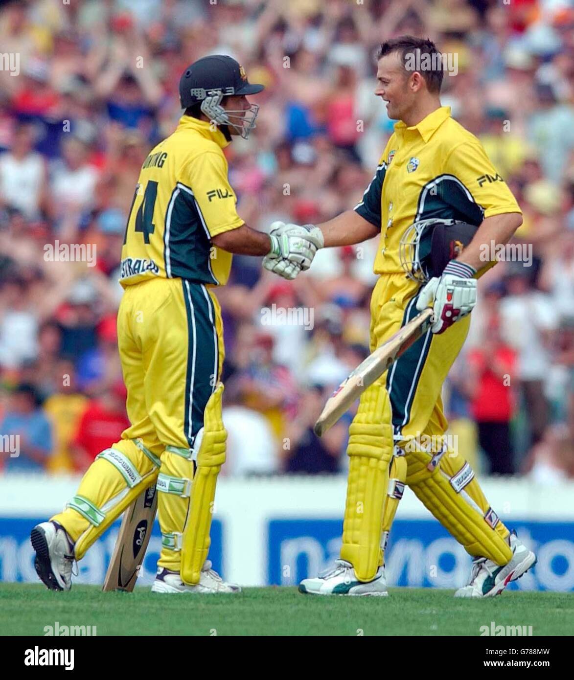 Sport cricket shaking hands celebrating action hi-res stock photography ...