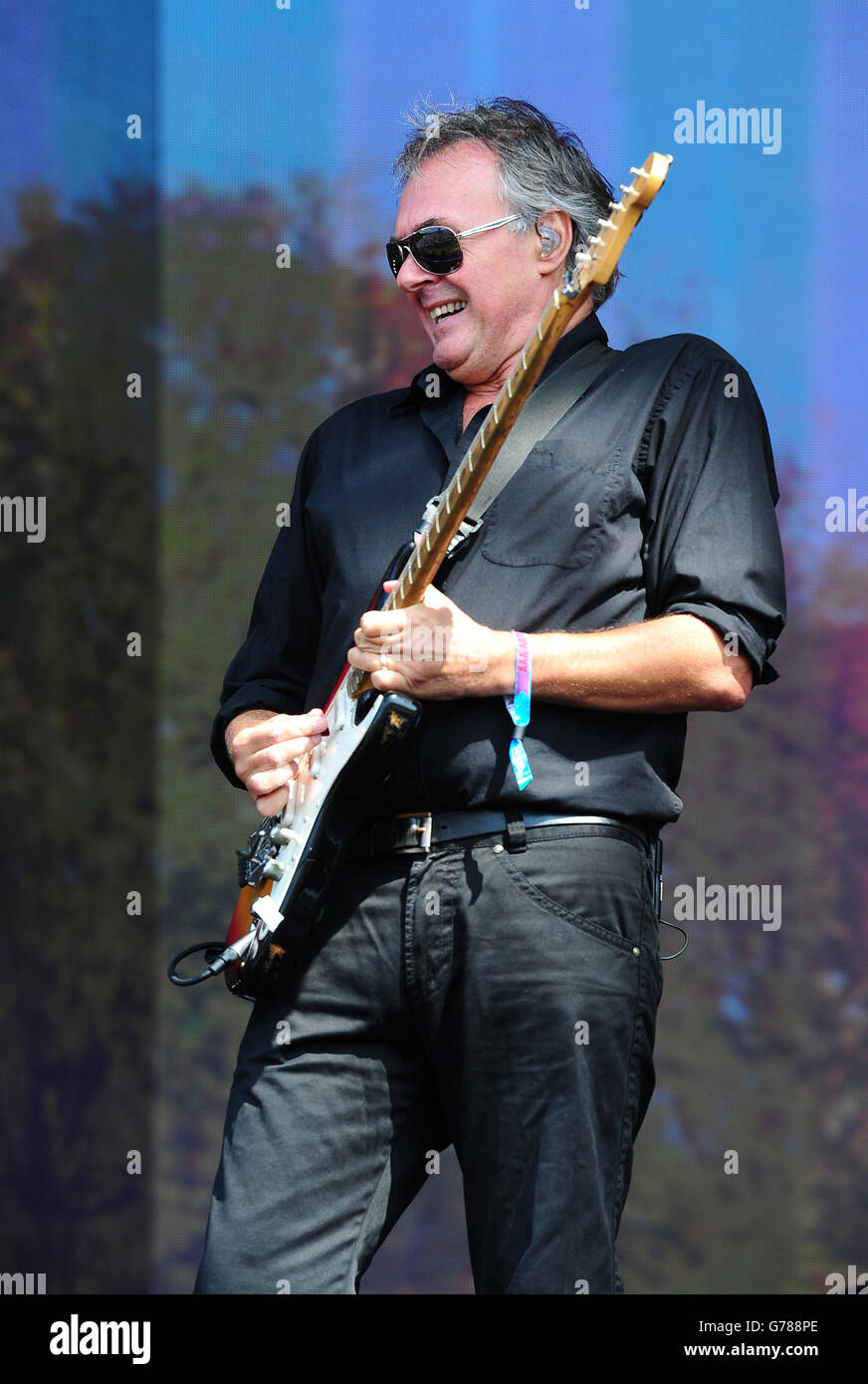 Rick fenn 10cc hi-res stock photography and images - Alamy