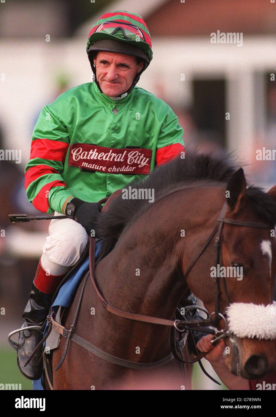 M Roberts High Resolution Stock Photography and Images - Alamy