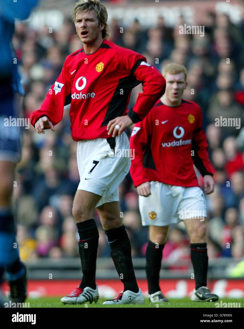 Manchester United's David beckham and Paul Scholes show thier dejection ...