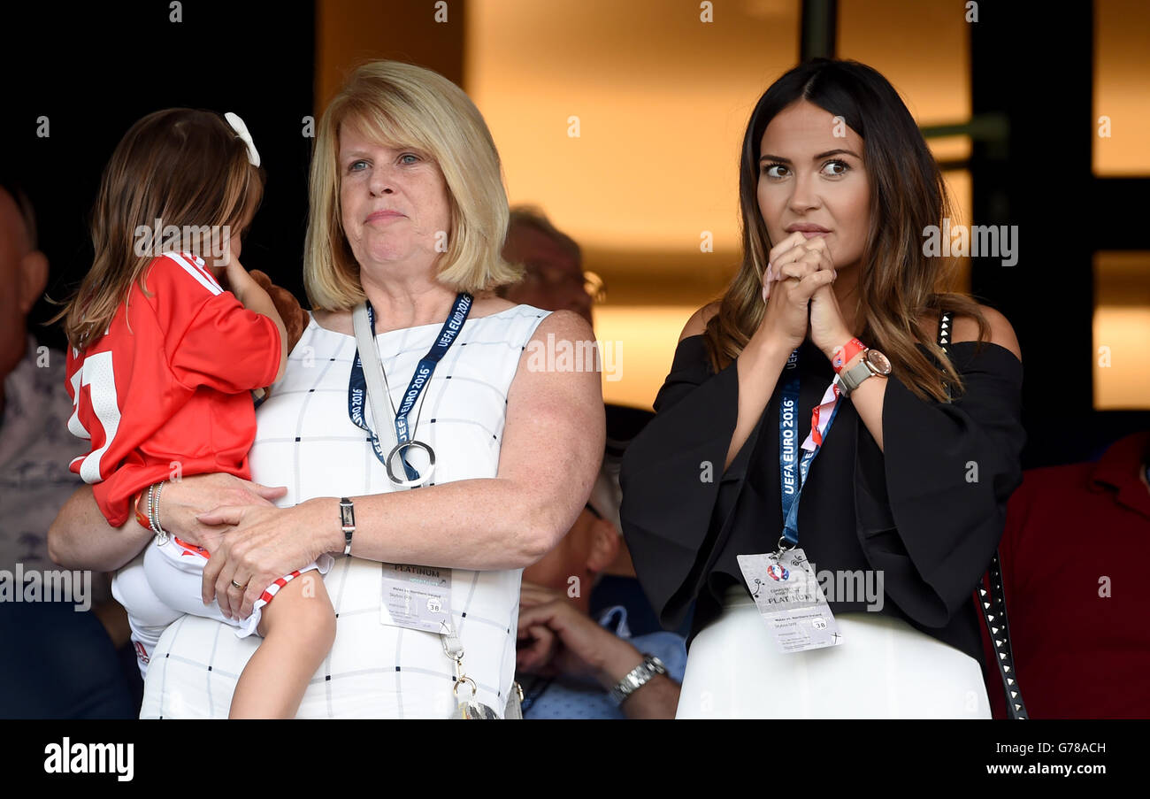 Gareth Bales mum Debbie Bale (left) with his daughter Alba Violet and ...
