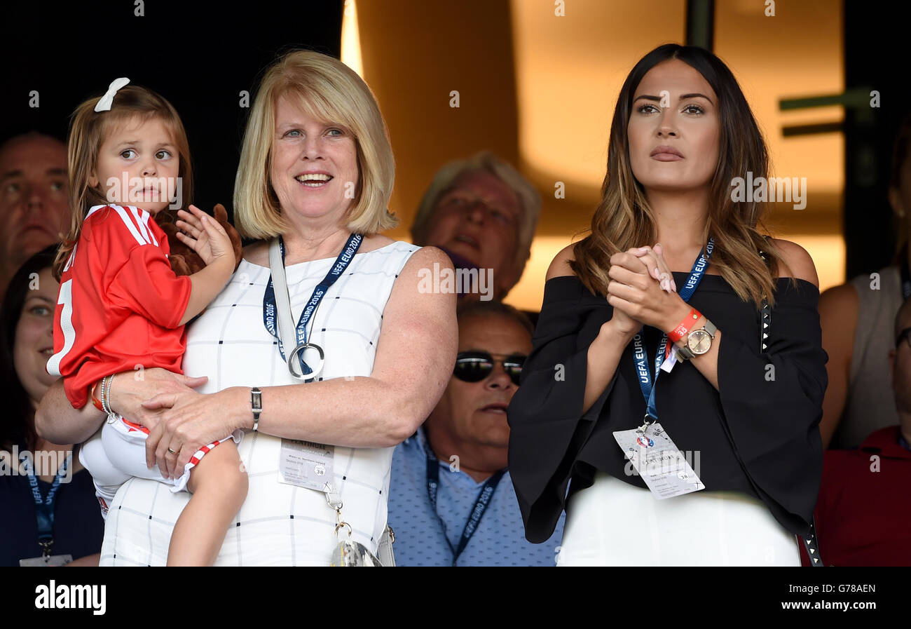 Gareth Bales mum Debbie Bale (left) with his daughter Alba Violet and ...