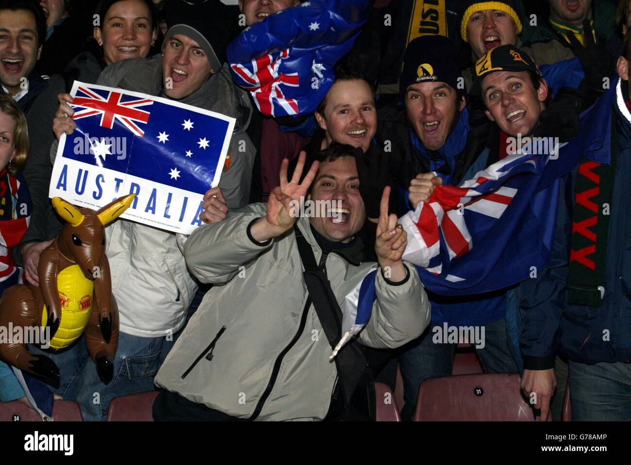 Australian soccer fans hi-res stock photography and images - Alamy