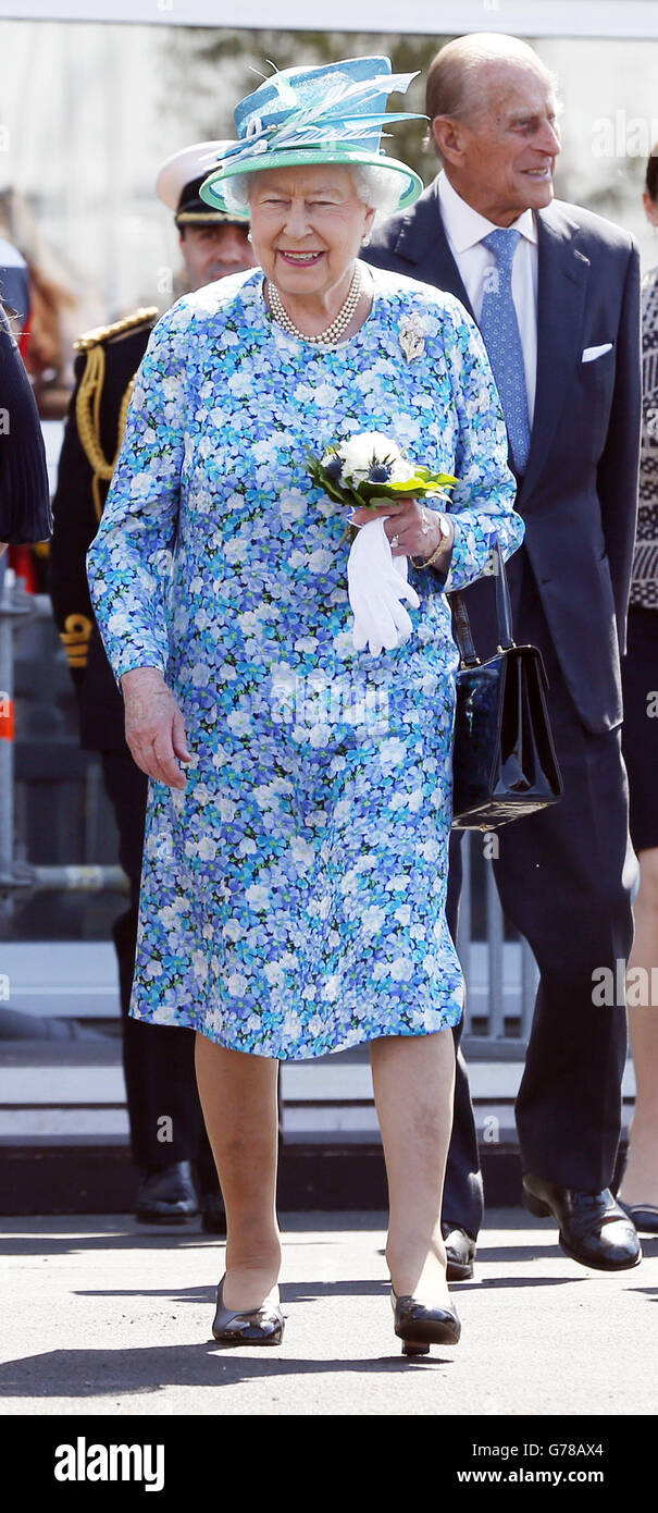 Queen Elizabeth II during a visit to the Commonwealth Games Village in ...