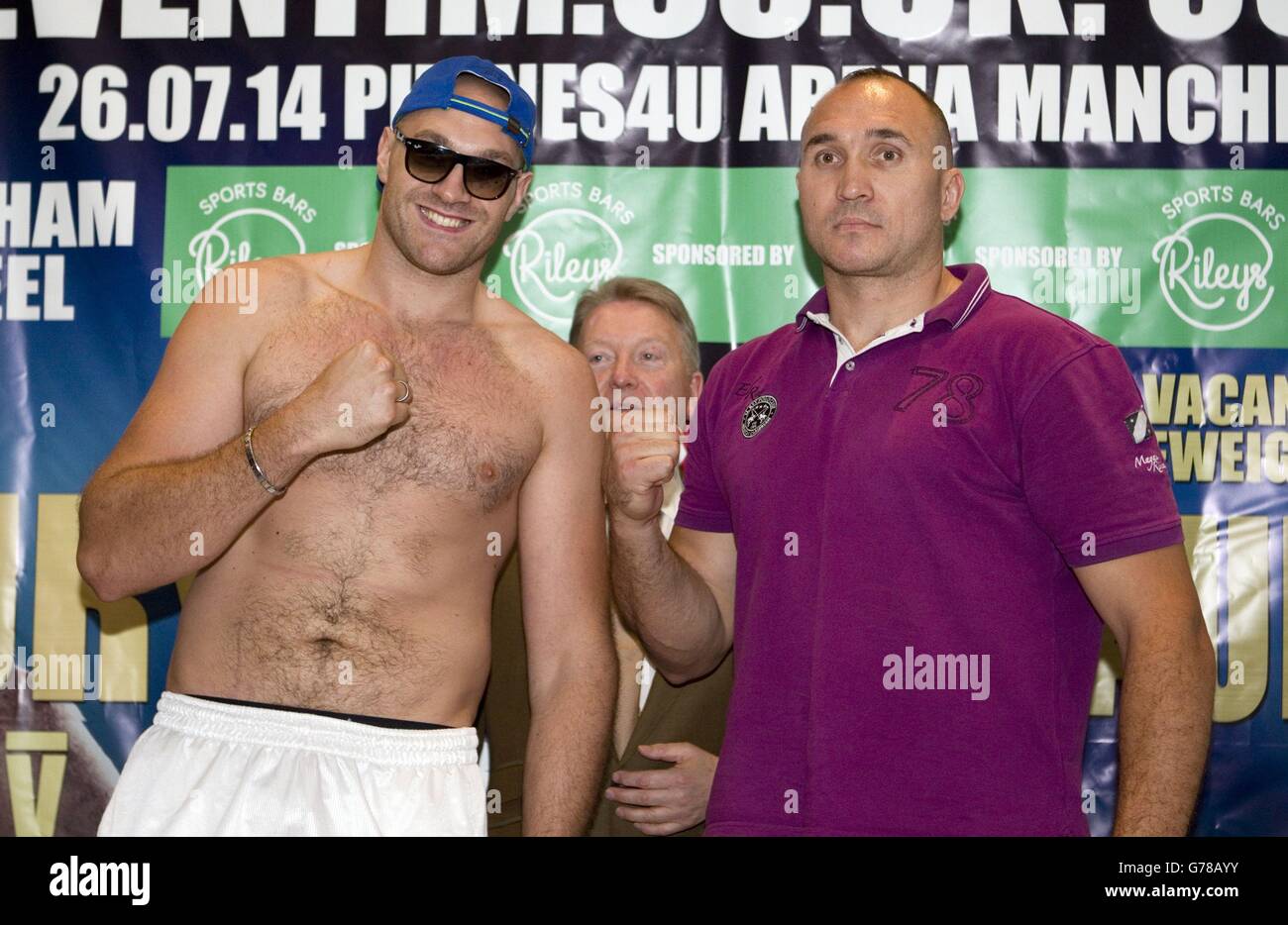 Tyson fury press conference at radisson blu hotel hi-res stock ...