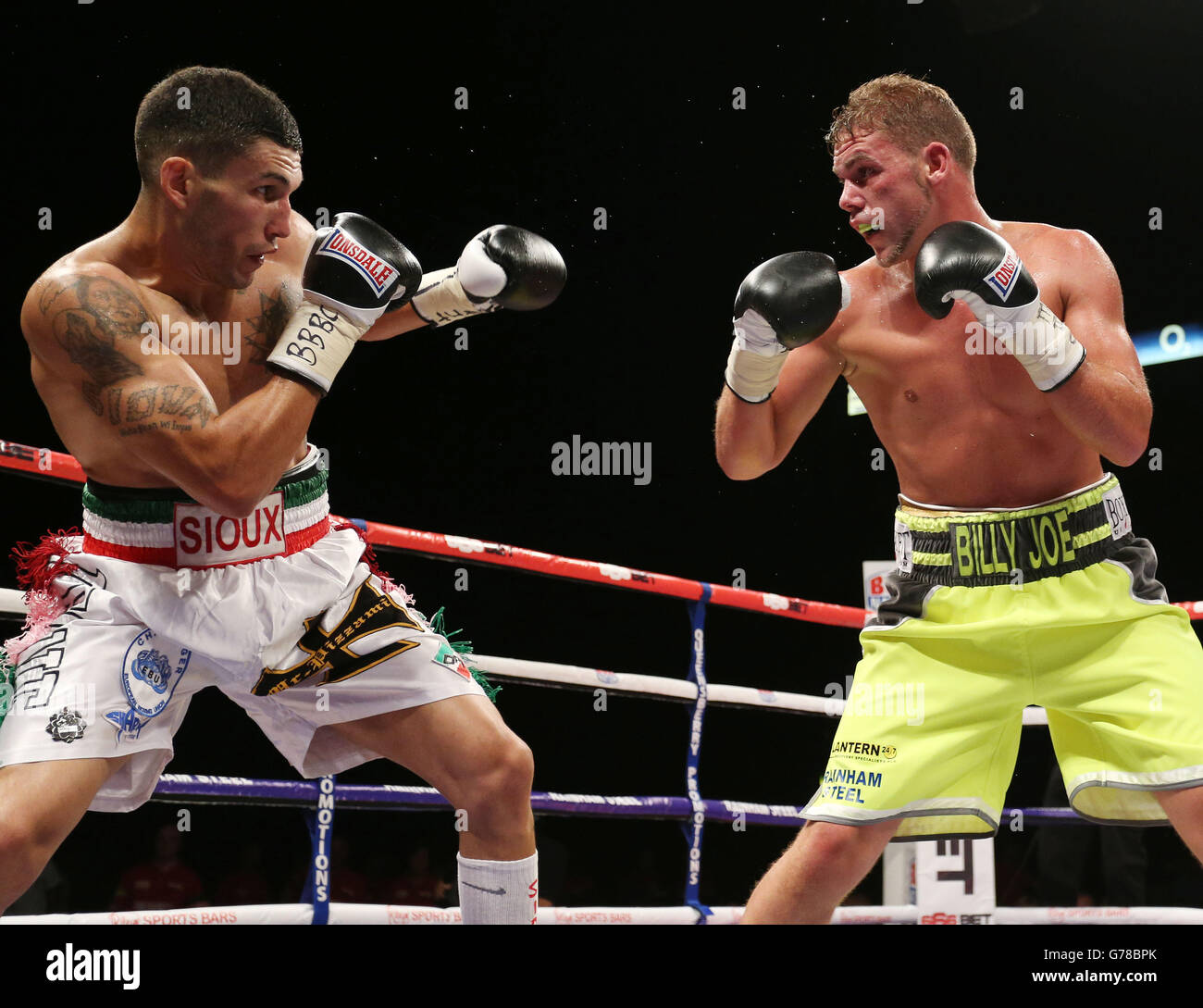 Boxing - Phones4U Arena - Manchester Stock Photo - Alamy