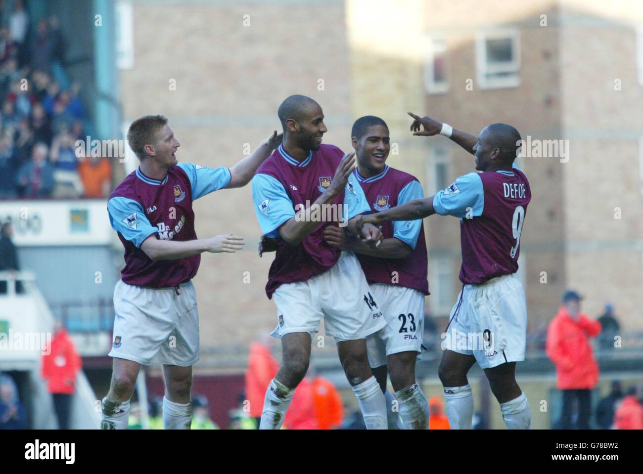Sport Football Celebrating Frederic Kanoute High Resolution Stock ...