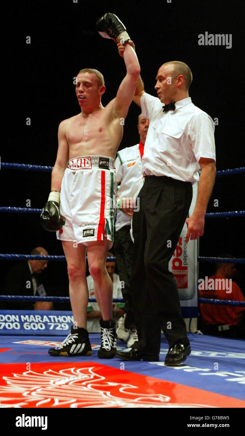 Jamie Arthur v Daniel Thorpe Stock Photo - Alamy