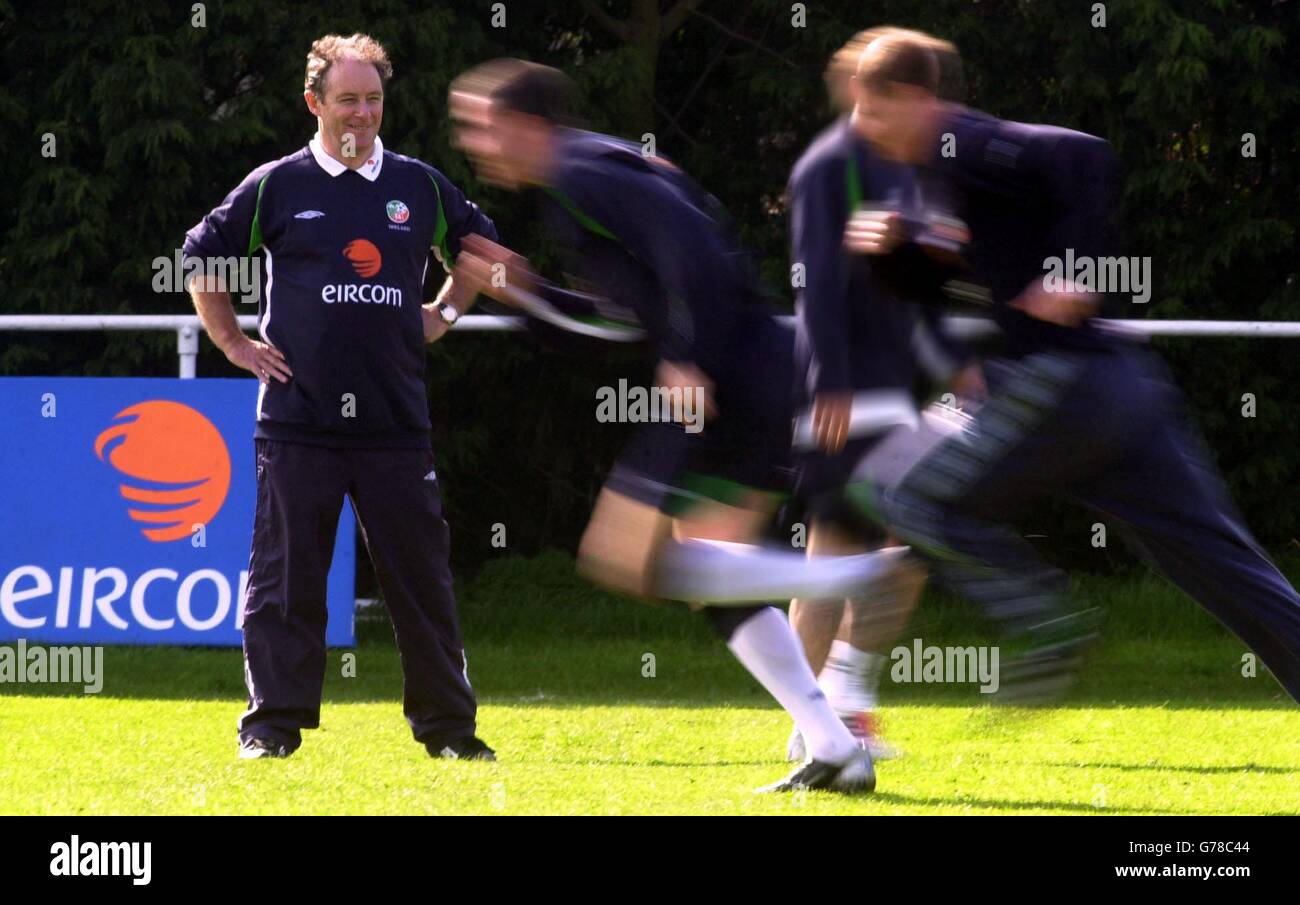 Football action brian kerr hi-res stock photography and images - Alamy