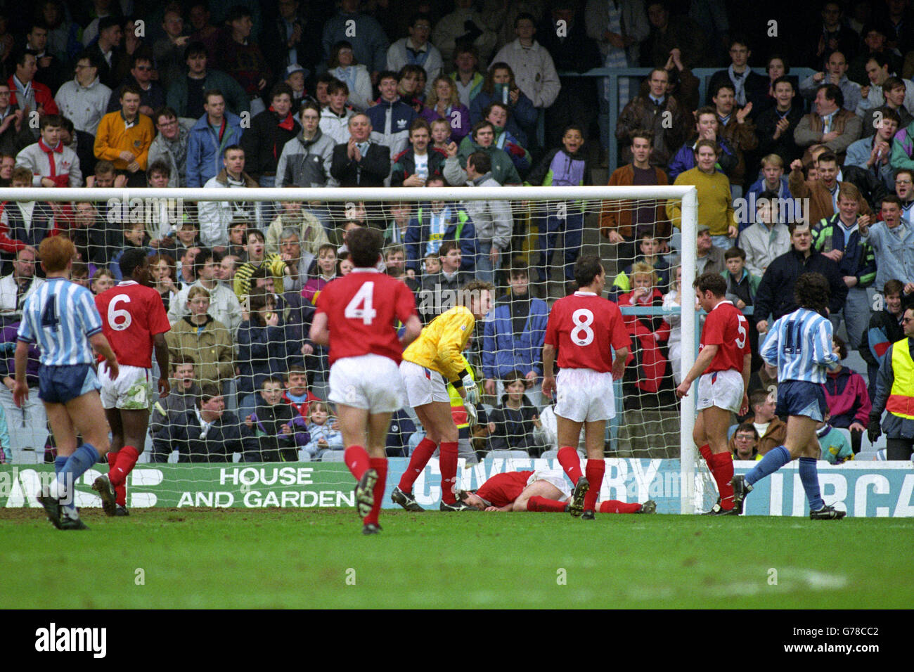 Full back steve clarke hi-res stock photography and images - Alamy