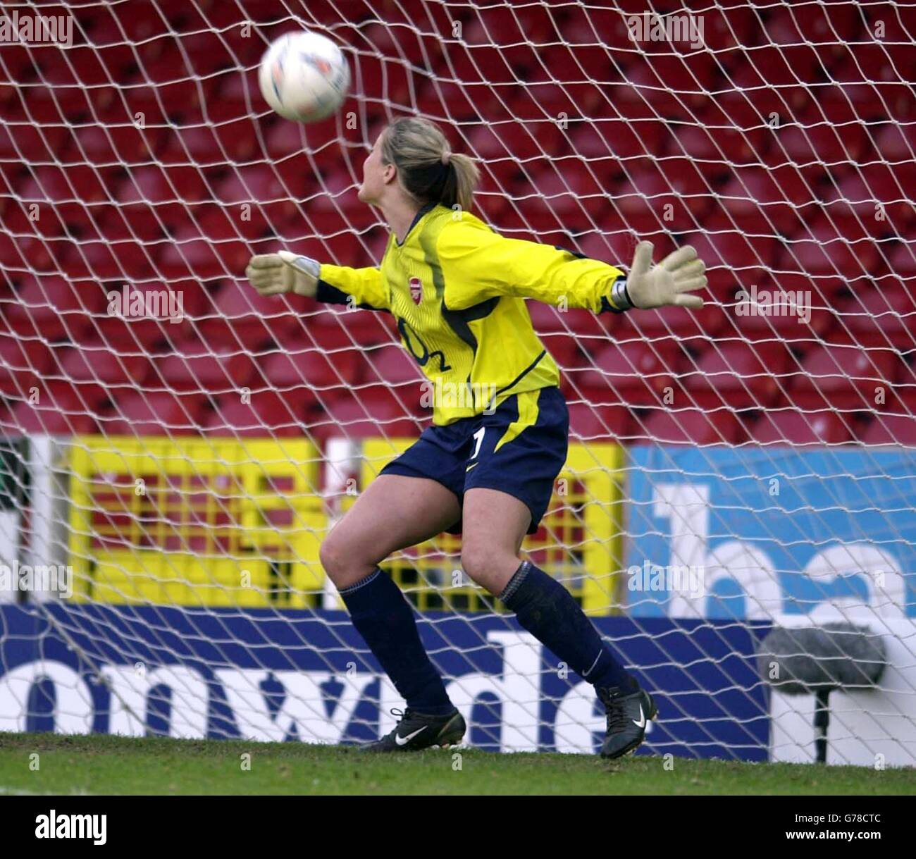 Emma byrne arsenal 2003 hi-res stock photography and images - Alamy