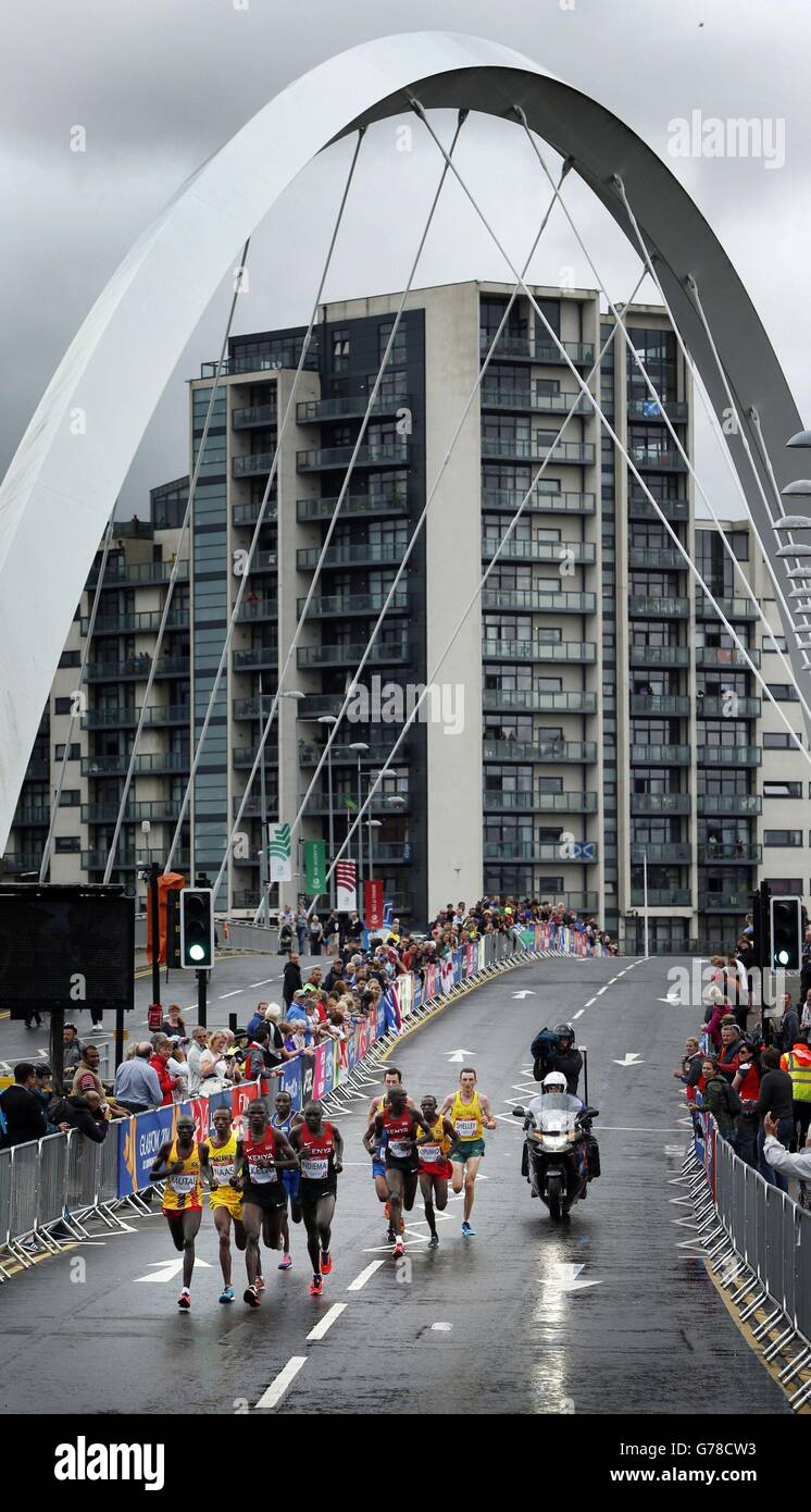 The Men's marathon goes under the Clyde Arch during the 2014 ...