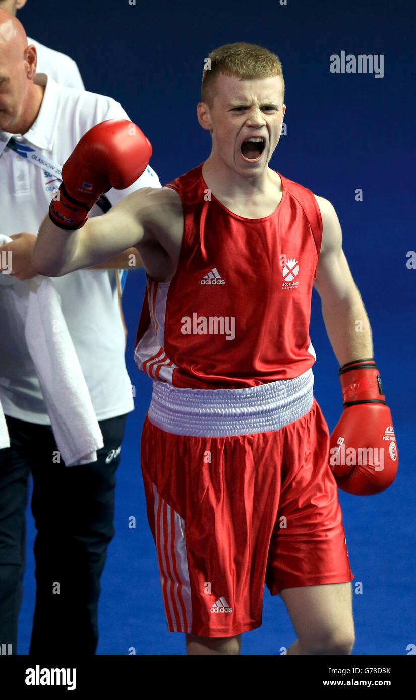 Scotland's Charlie Flynn celebrates winning his fight against Australia ...