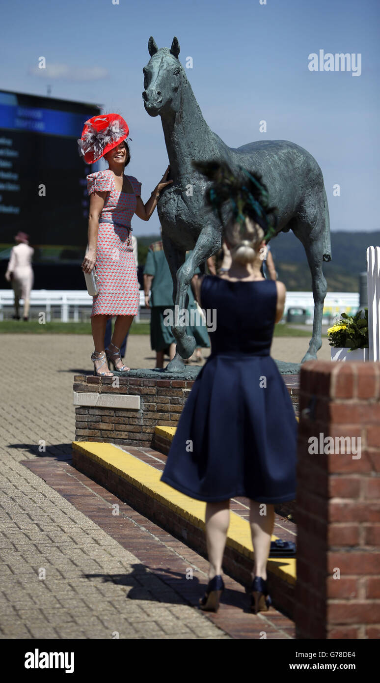 Horse Racing - Glorious Goodwood - Day One - Goodwood Racecourse Stock ...