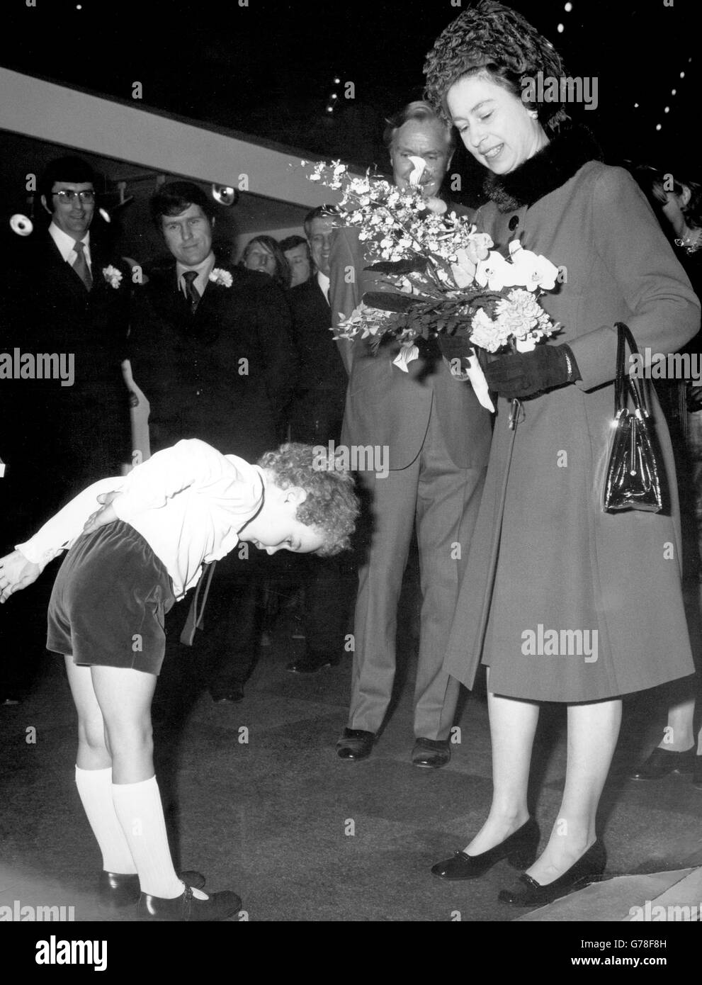 Queen elizabeth ii taking Black and White Stock Photos & Images - Alamy
