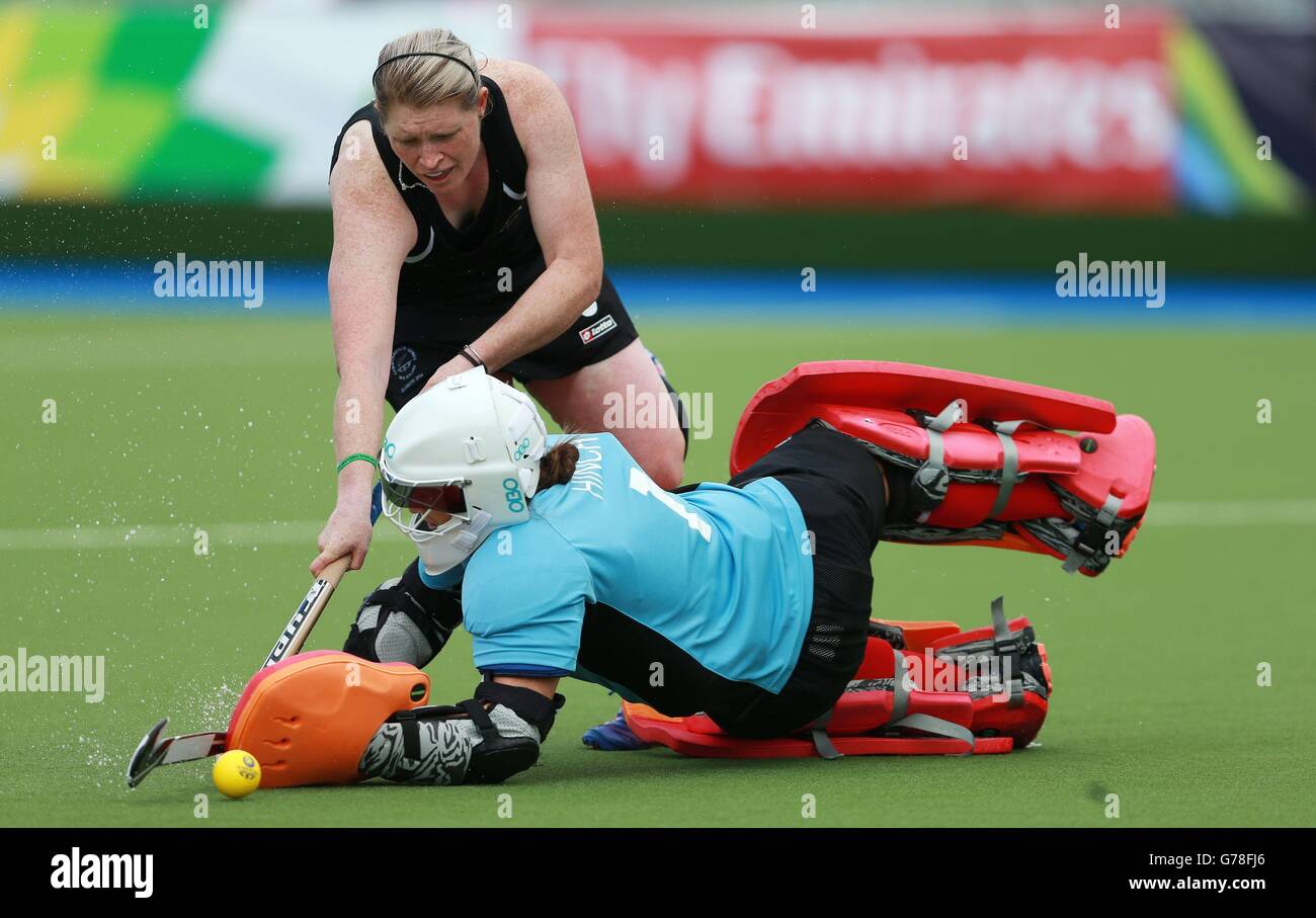 Save Womens Sport High Resolution Stock Photography and Images - Alamy