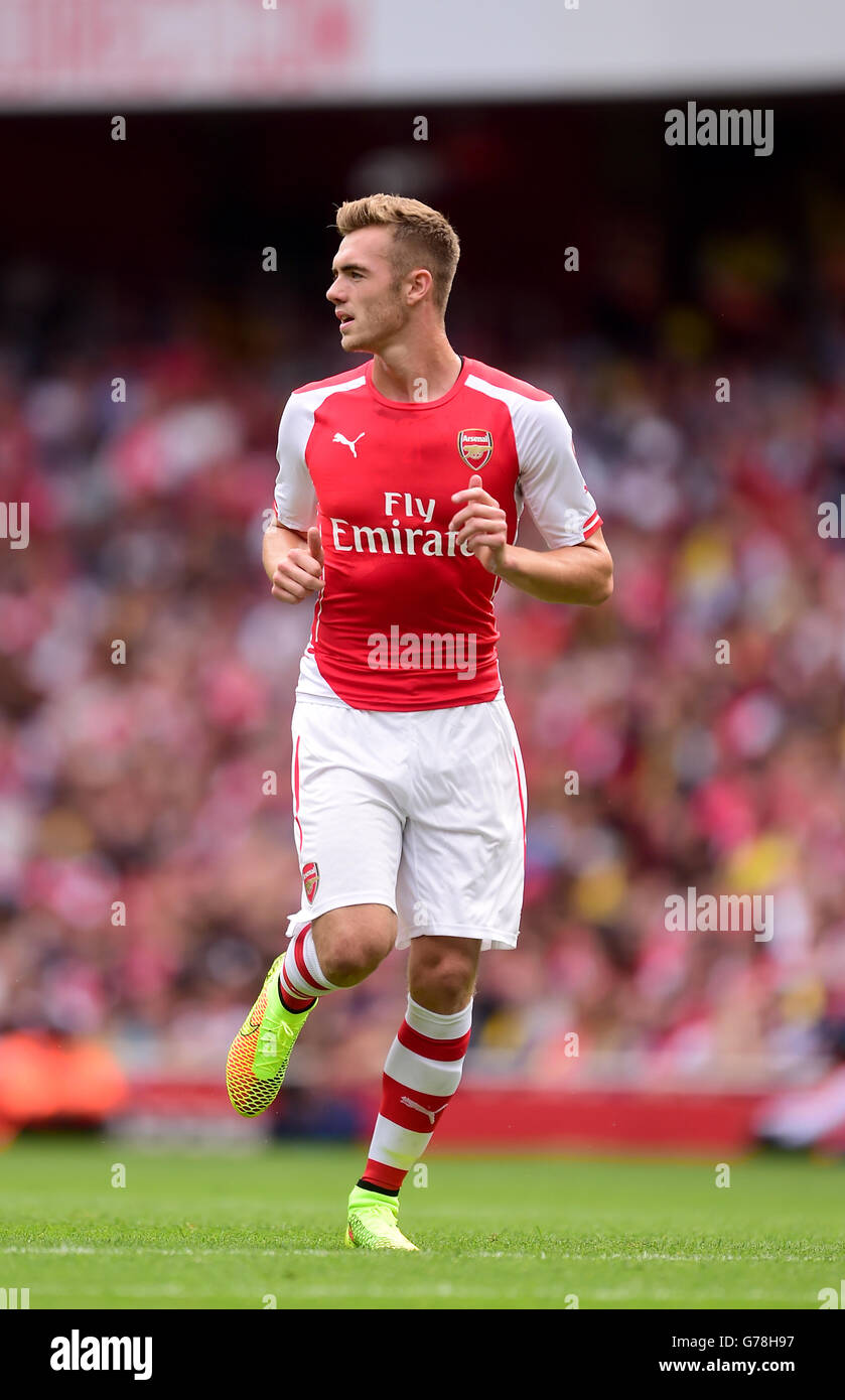 Callum chambers arsenal hi-res stock photography and images - Alamy