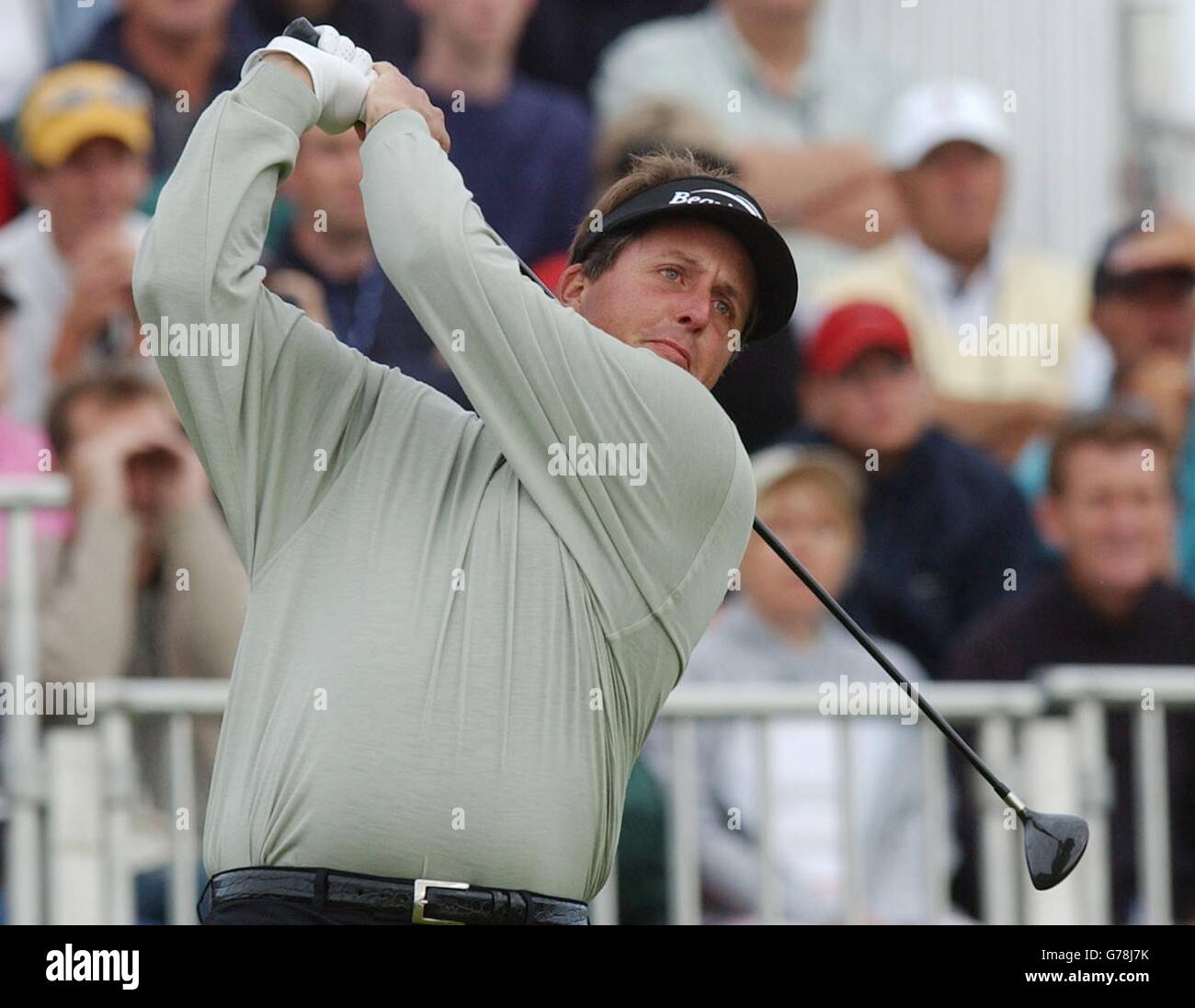 Usas phil mickelson tees off the 1st hole hi-res stock photography and ...