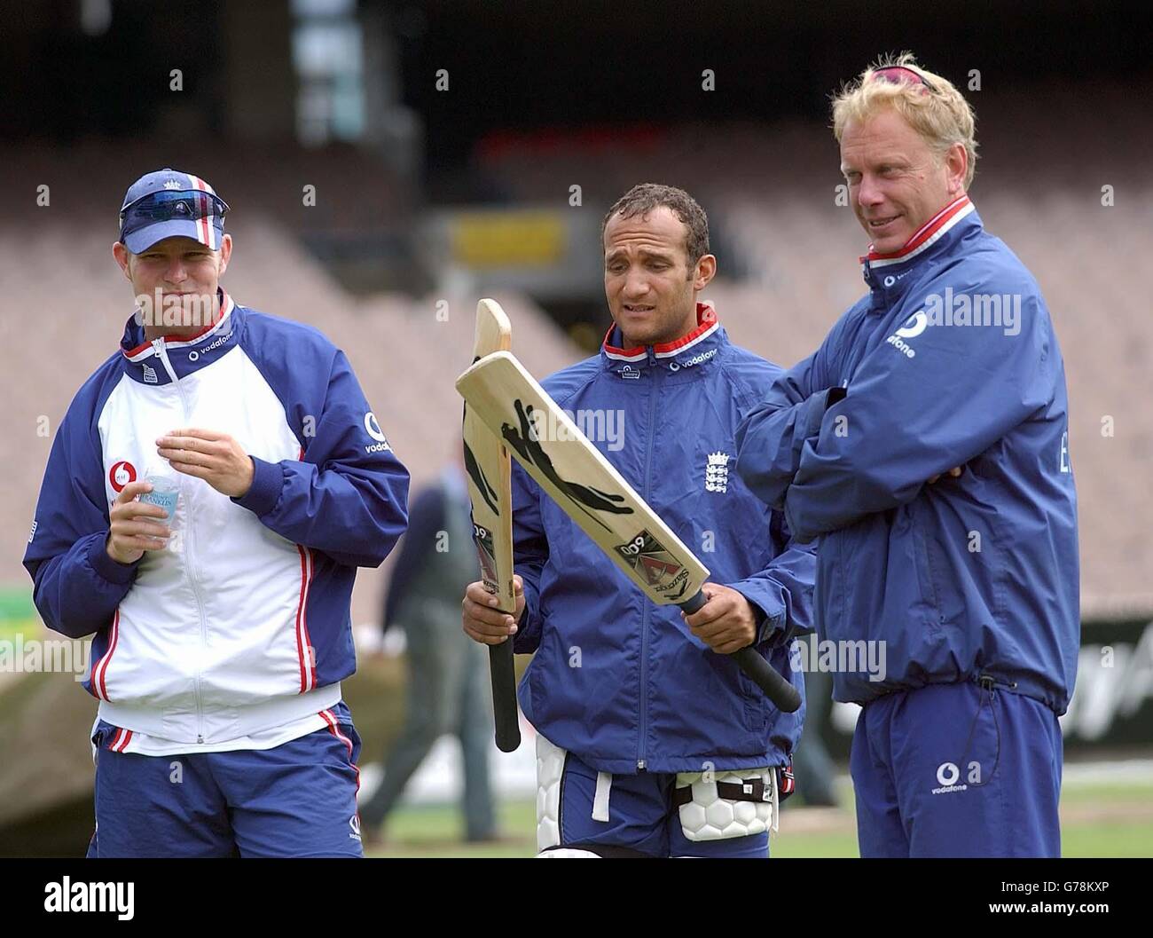 FOR EDITORIAL USE ONLY. NO COMMERCIAL USE. England's Matthew Hoggard ...
