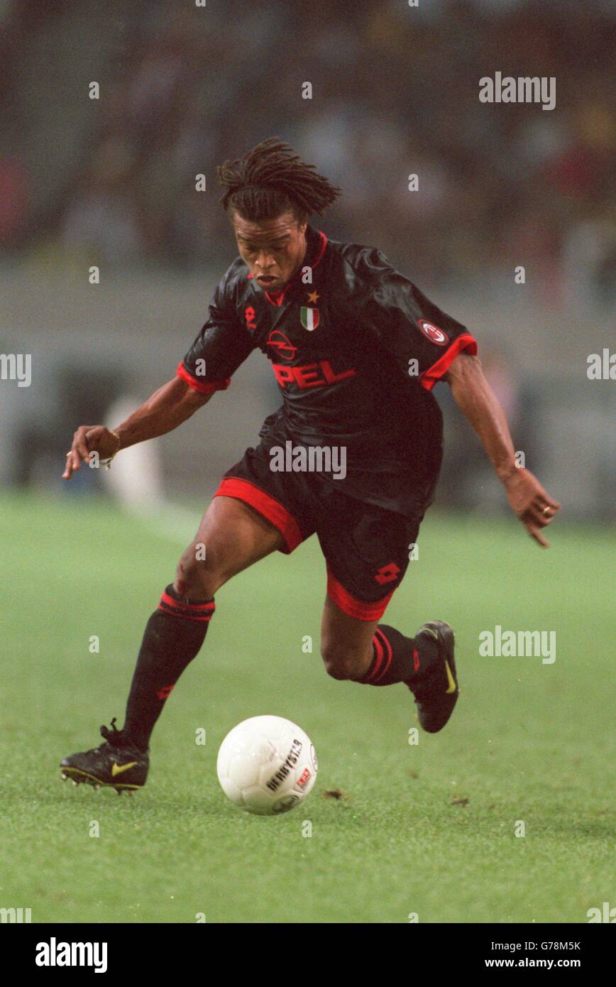 Edgar davids of ac milan hi-res stock photography and images - Alamy