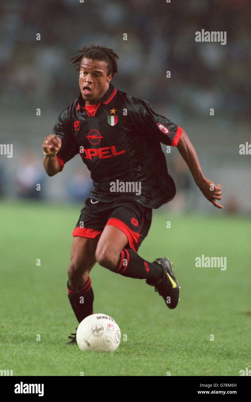 Edgar davids of ac milan hi-res stock photography and images - Alamy