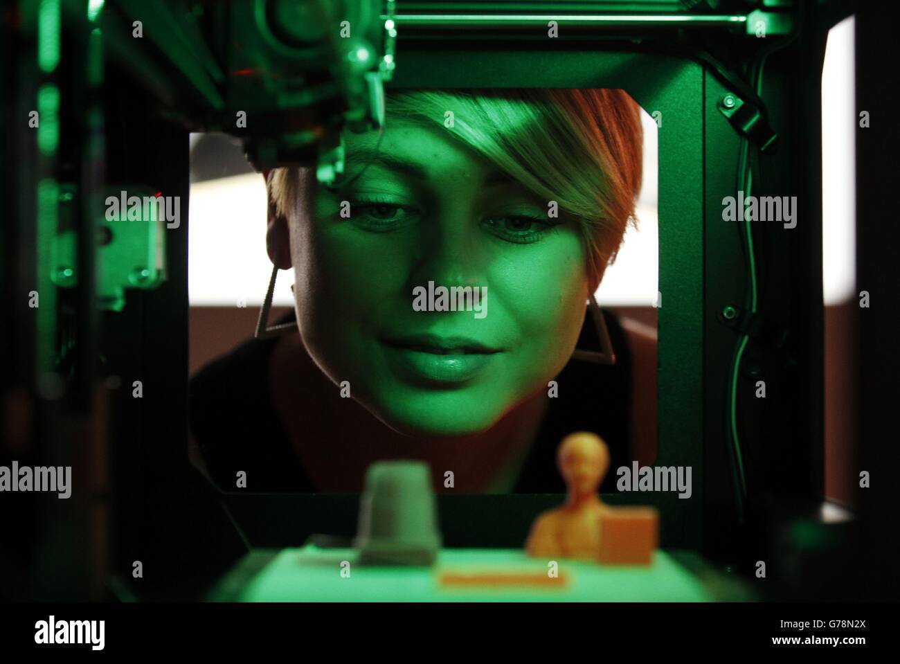 Technology showcase hi-res stock photography and images - Alamy