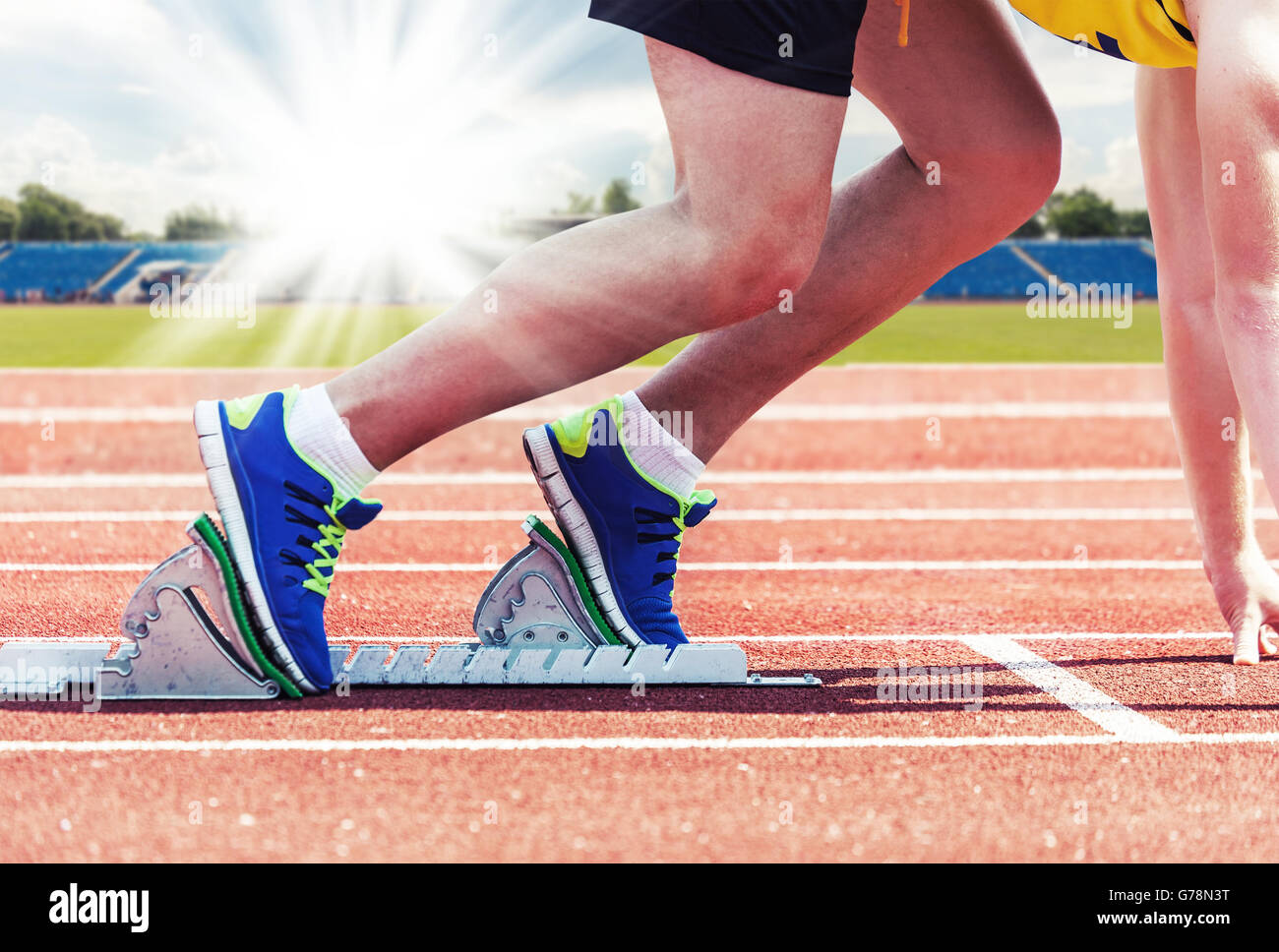 Sprinter starting block hi-res stock photography and images - Alamy