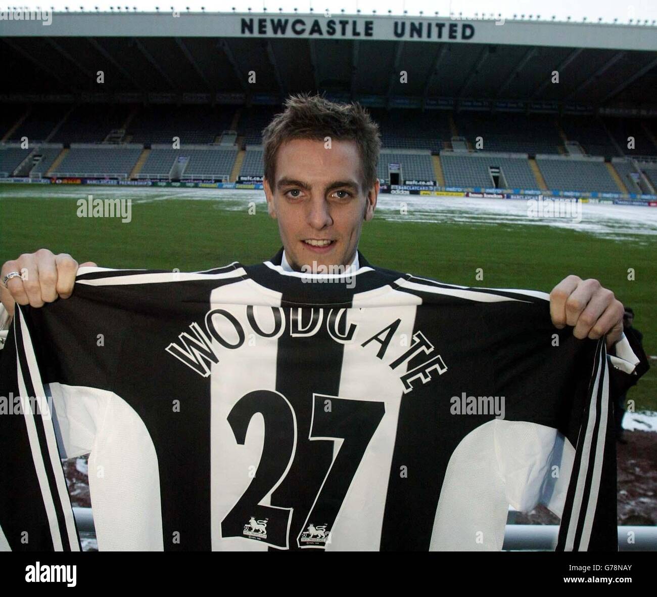 Sport football football shirt jonathan woodgate hi-res stock ...