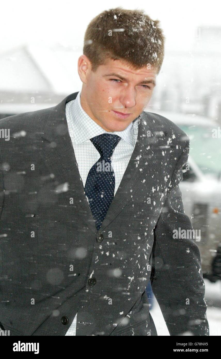 Liverpool midfielder Steven Gerrard arrives at the Reebok stadium in ...