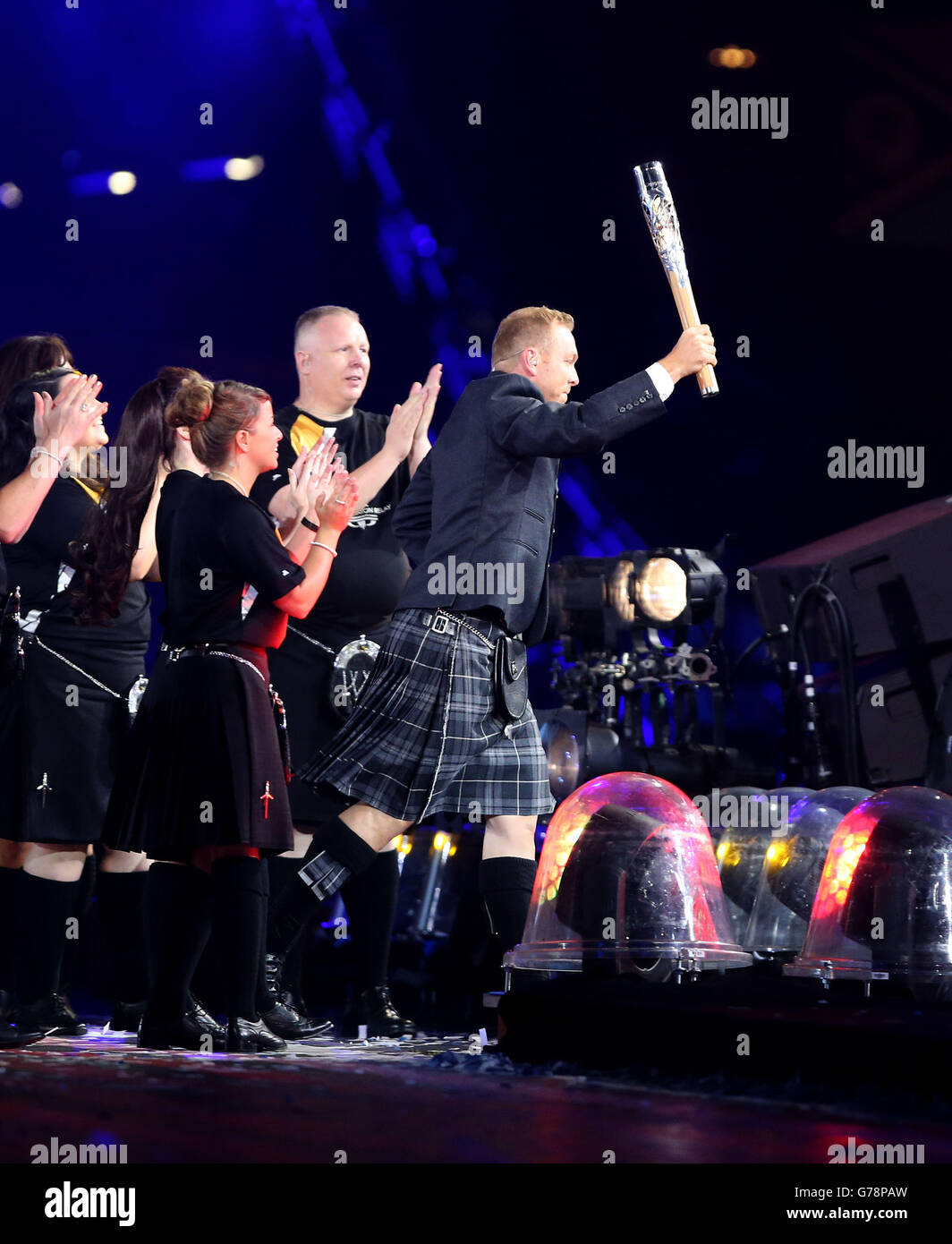 Hand over of the baton hi-res stock photography and images - Alamy