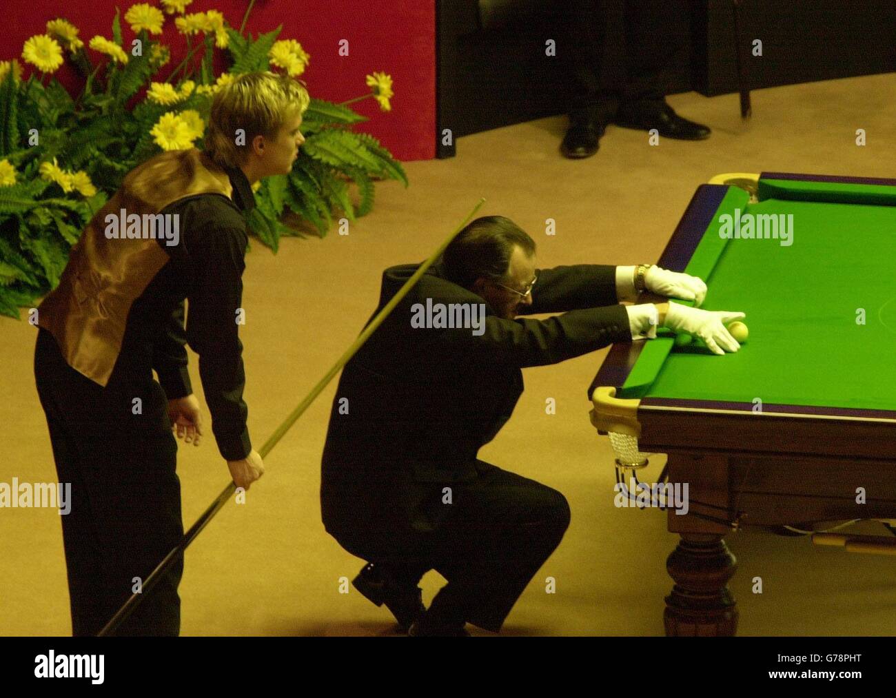 Sport Snooker Alan Chamberlain High Resolution Stock Photography and ...