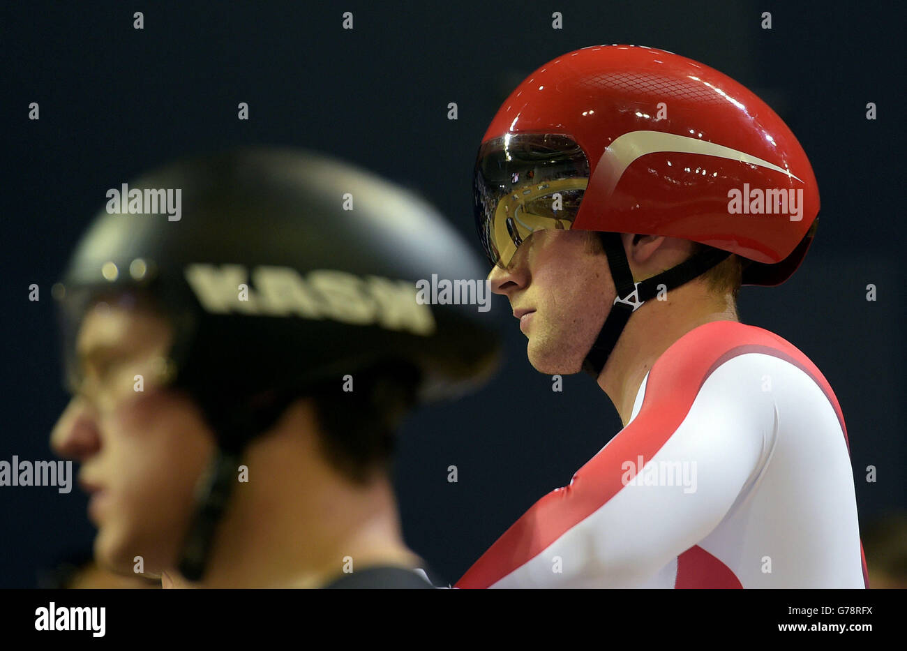 England's Jason Kenny (right) before losing to New Zealand's Sam ...