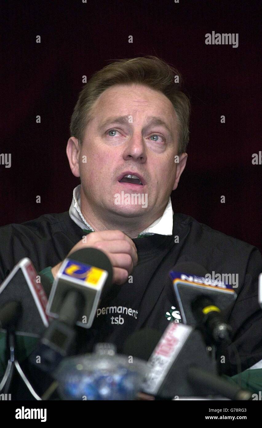 Irish weekend press hi-res stock photography and images - Alamy