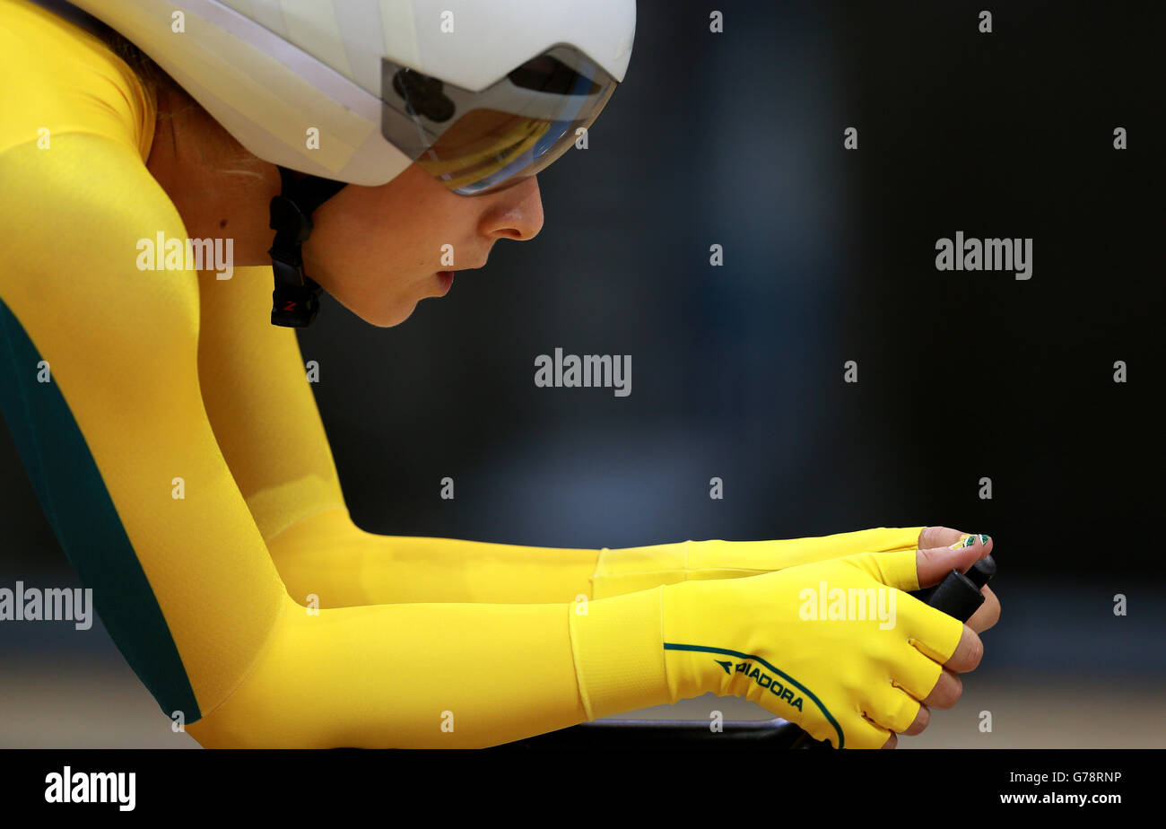 Australia's Annette Edmondson in the Women's 3000m Individual Pursuit ...