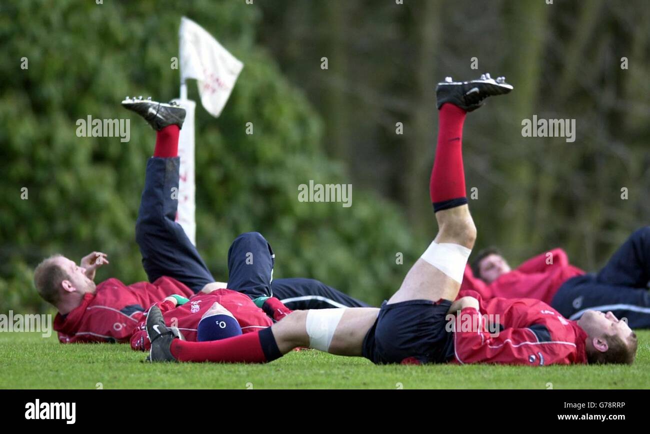 Sport rugby union training stretching hi-res stock photography and ...
