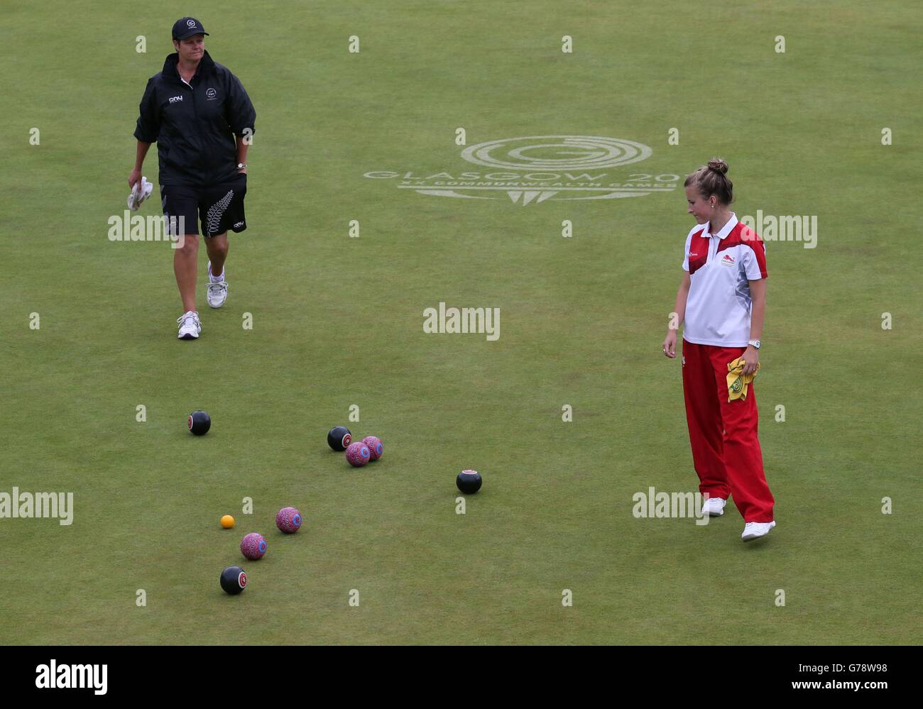 England's Natalie Melmore (right) and New Zealand's Jo Edwards look at ...