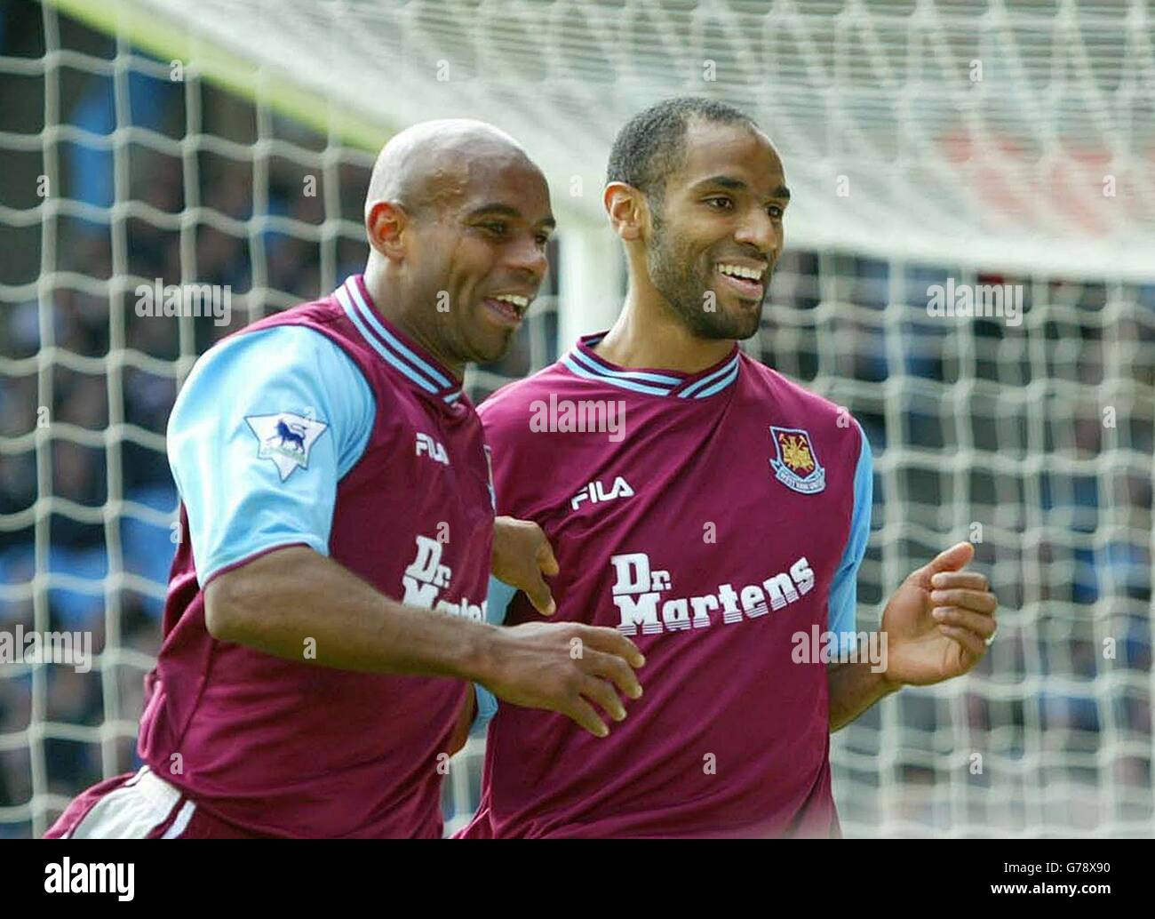 Football action celerating trevor sinclair hi-res stock photography and ...