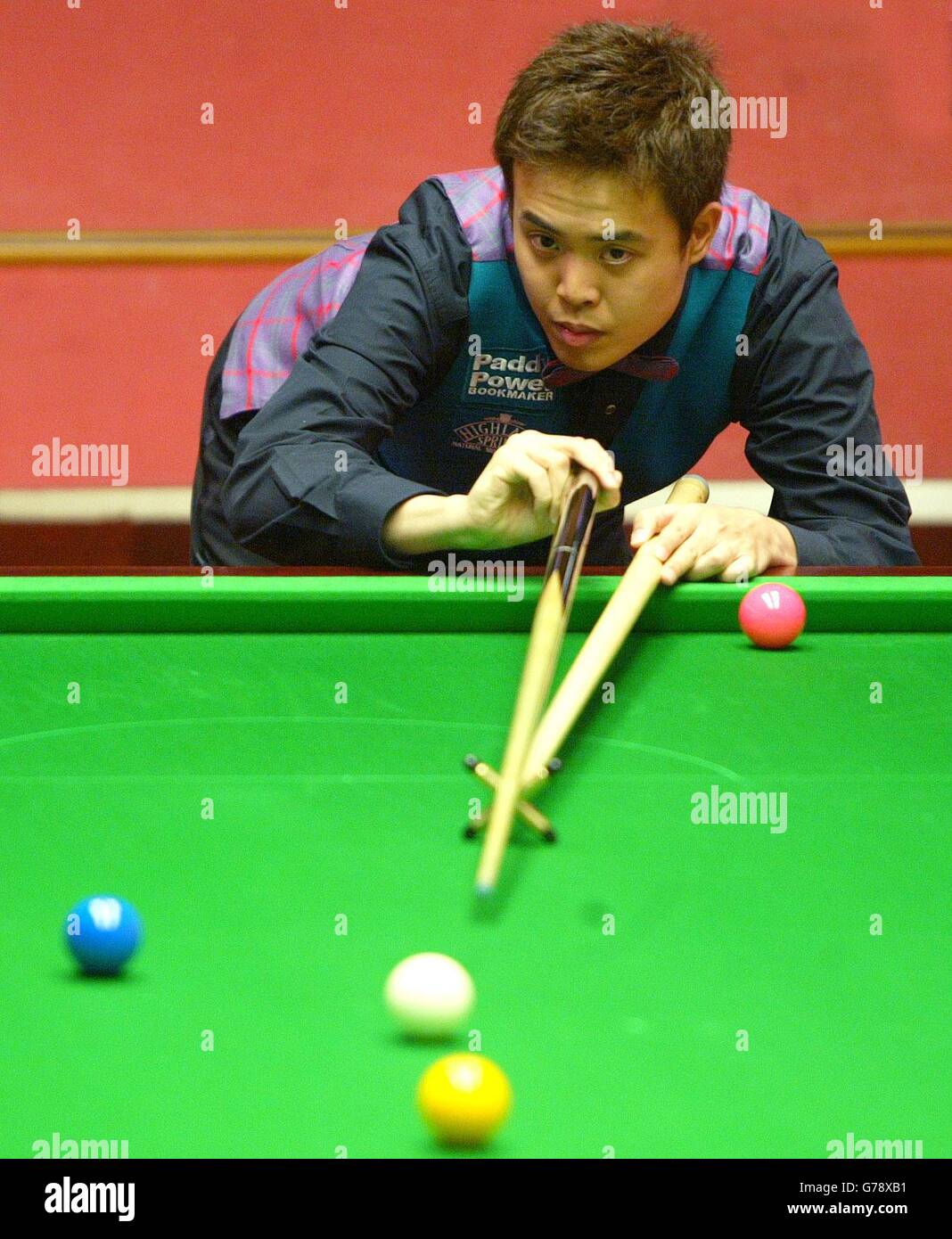 The embassy world snooker championship hi-res stock photography and ...