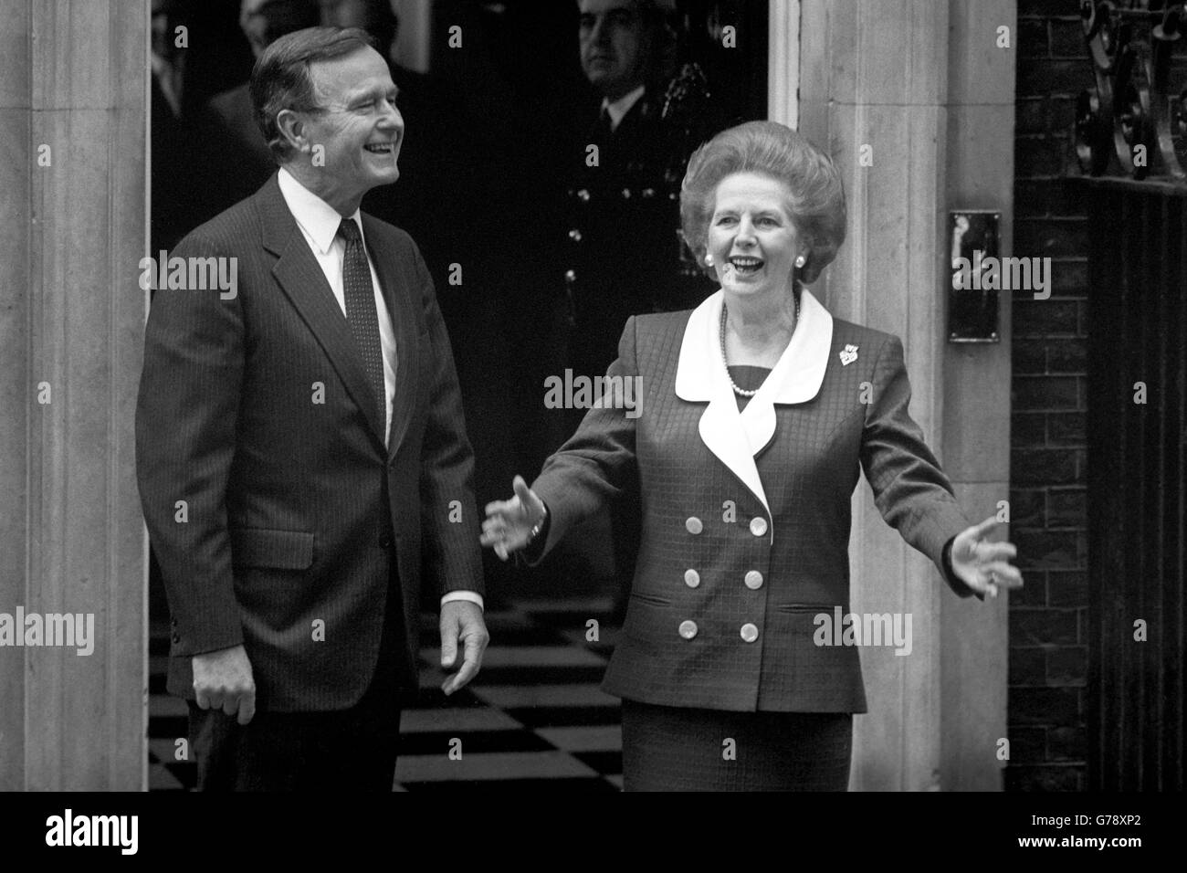 Margaret thatcher and george bush hi-res stock photography and images ...
