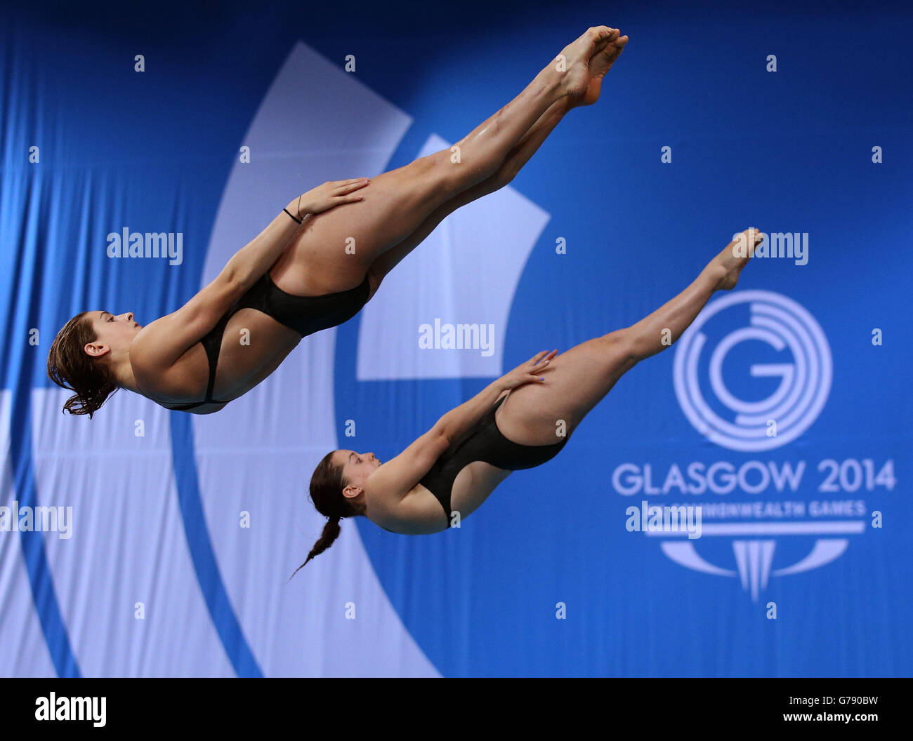 Australia's Maddison Keeney and Anabelle Smith during the Women's ...