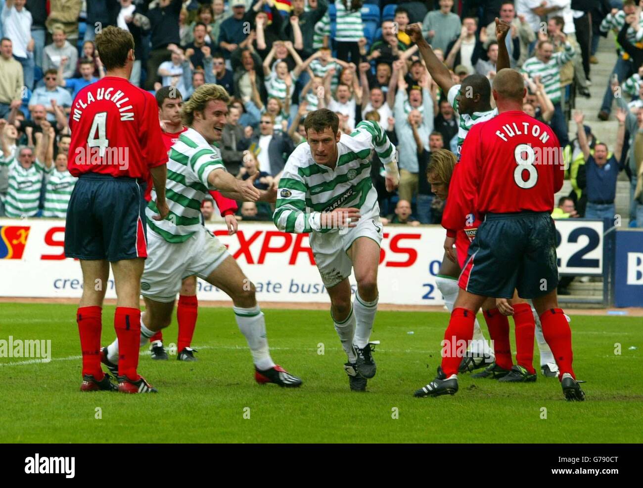 Celtics Chris Sutton celebrates his second goal during the Scottish SPL ...