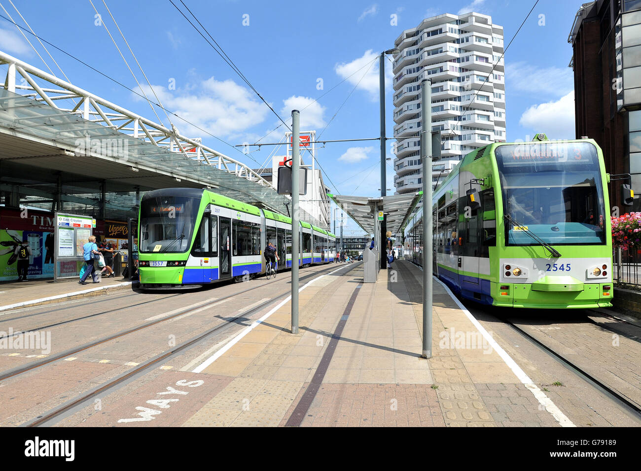 Croydon tram - stock Stock Photo - Alamy