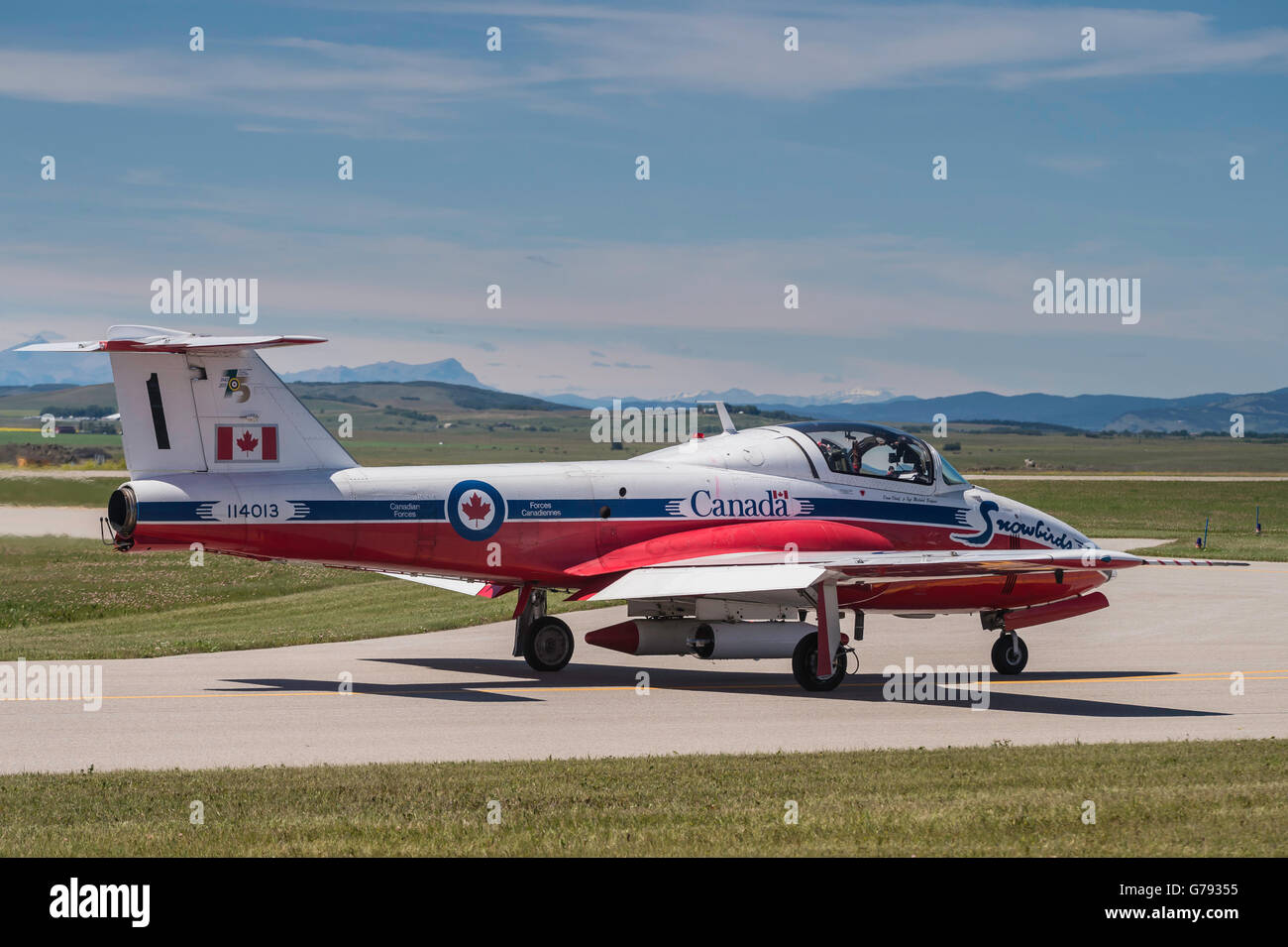 Canadian Forces Snowbirds, Canadair CT-114 Tutor, with Rocky Mountains ...